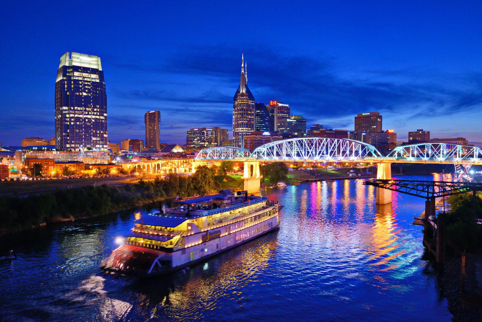 New Year's Eve on the General Jackson | EscotGroups by US Tours